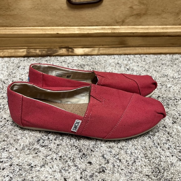 Toms | Shoes | Gently Used Tom Flats | Poshmark